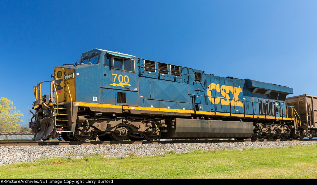 CSX 700